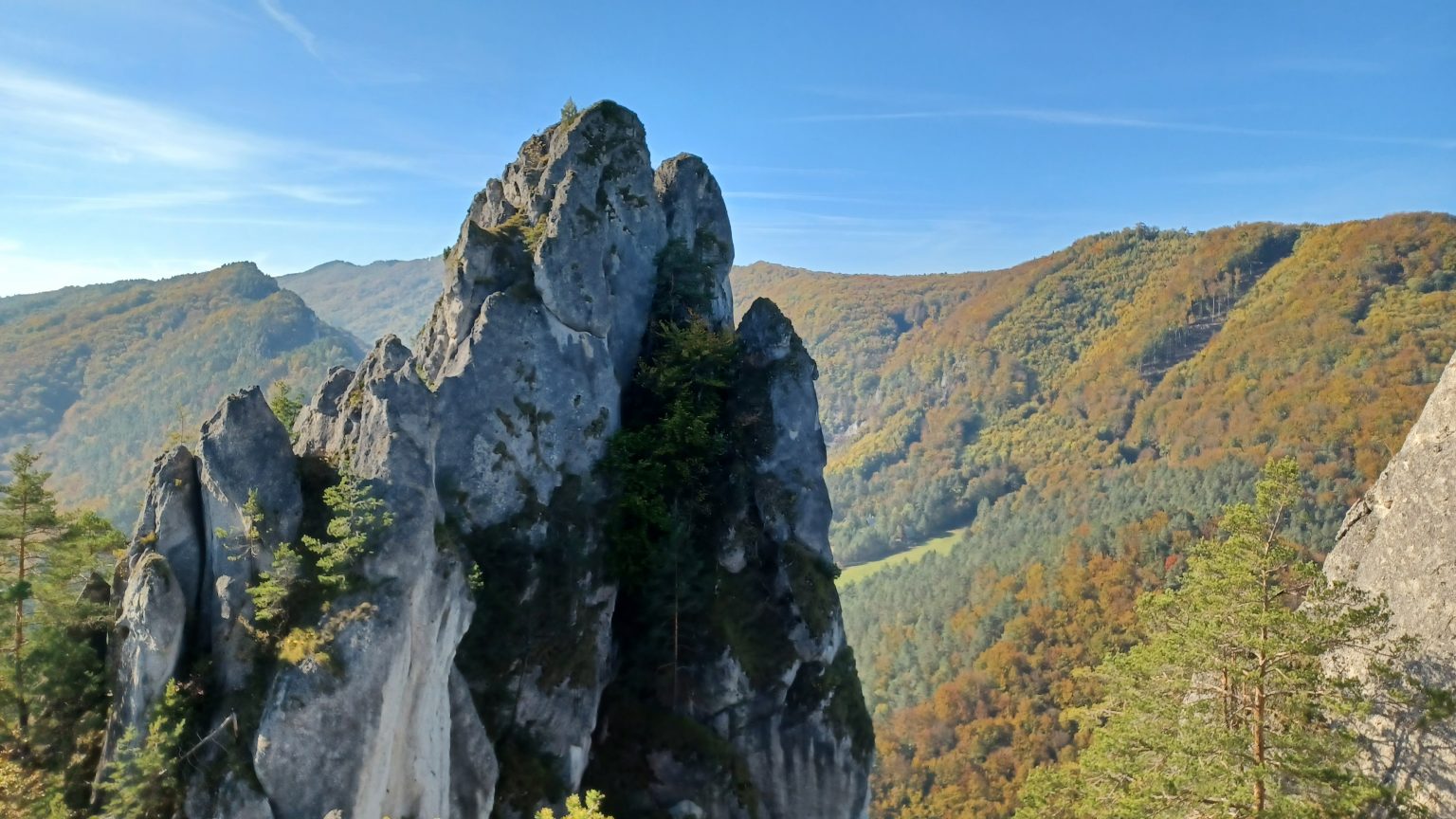 Súľovské skaly - okruh cez hrad a najkrajšie vyhliadky | YNTA
